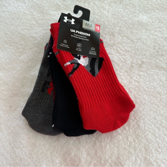 Under Armour | Accessories | Youth Under Armour Socks | Poshmark